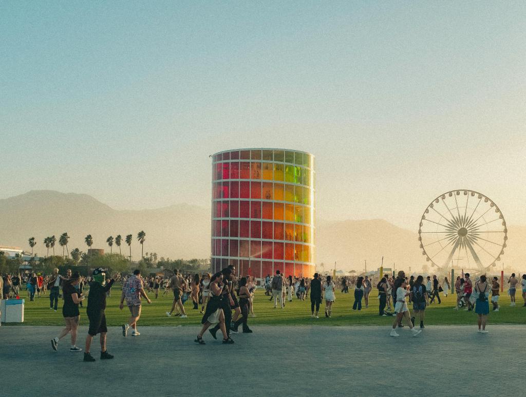 Inside Coachella 2026: Influencers and Brands Take Over Main Stage ...